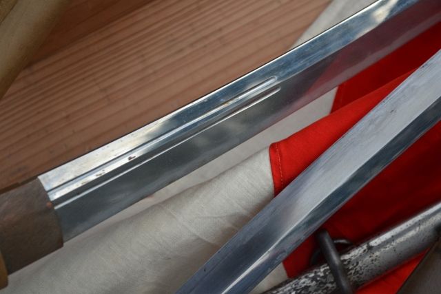 Japanese Swords, Flag & MINT Type 100 Bayonet in WWII shipping crate ...