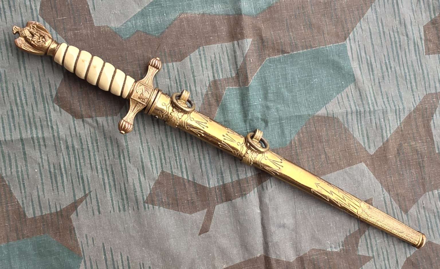WWII German Kriegsmarine Officer's Dagger Eickhorn (Kriegsmarine Dolch ...